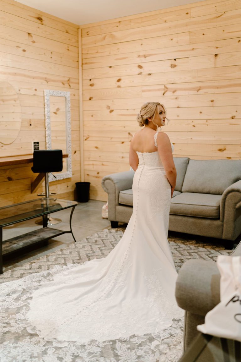 A Romantic Outdoor Wedding Day At Long Acres Barn In North Carolina ...