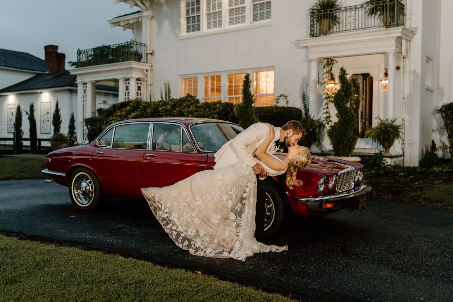 Rainy Spring Wedding Day At The T. Austin Finch House In Thomasville ...